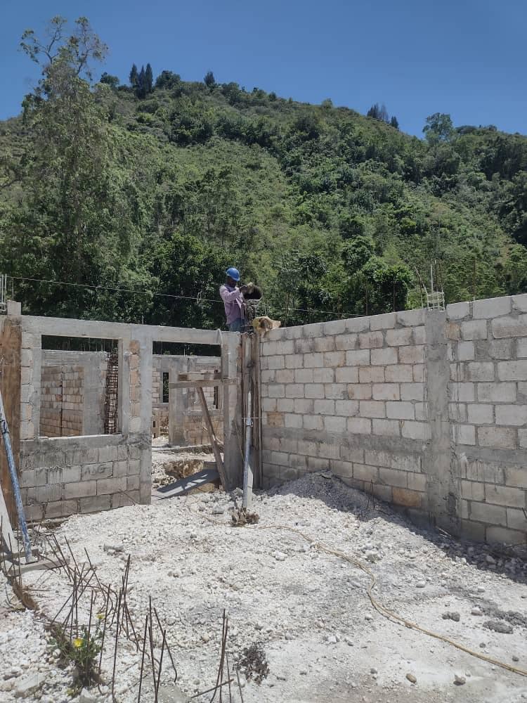 Week 46 Update (May 1-8, 2024) Building the Jolley School, Timo Haiti ...